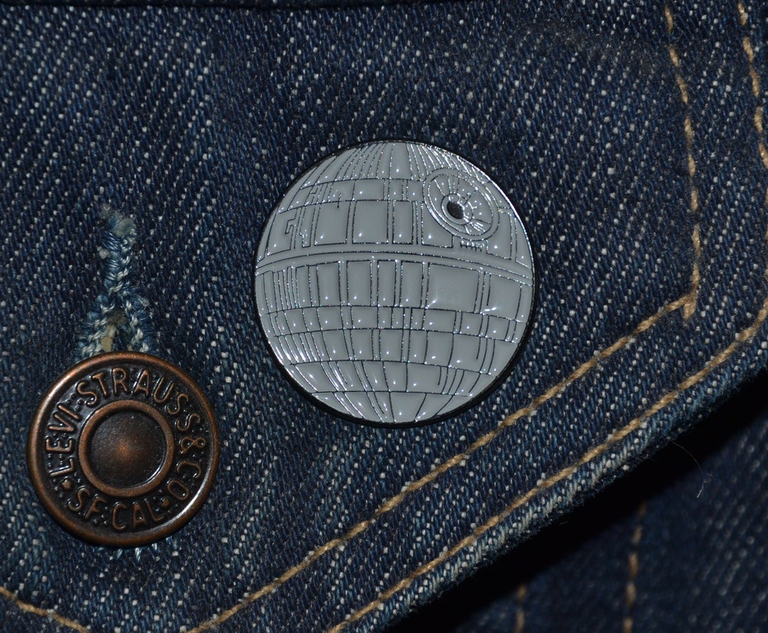 Death Star Pin - NEW & BIGGER Design (diameter 25mm) Star Wars - Enamel ...