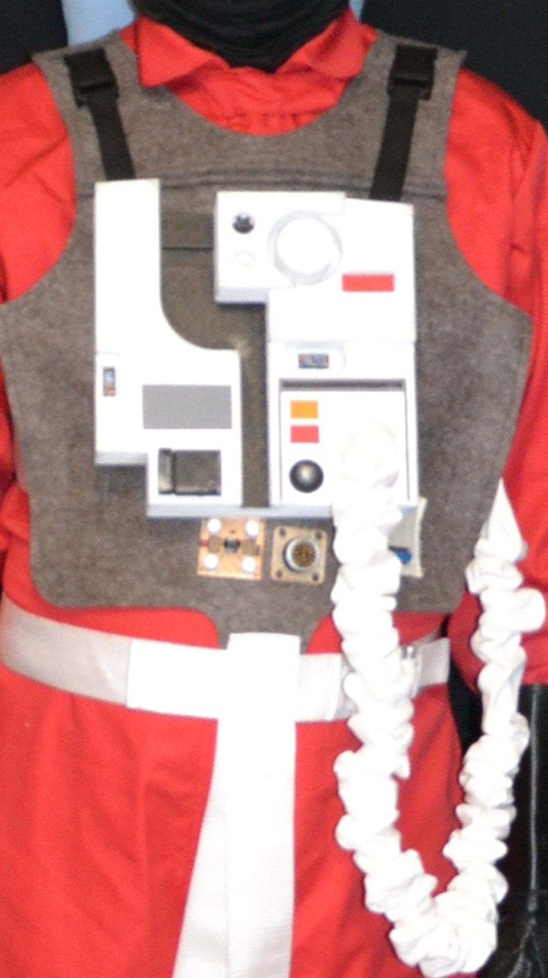 B-wing Pilot Chestbox Set Including Vest, Belt & Harness - Classic Star ...