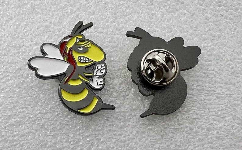 Böse Wespe or Bad Wasp Vespa Pin new Design max.dim 30mm Enamel Metal ...