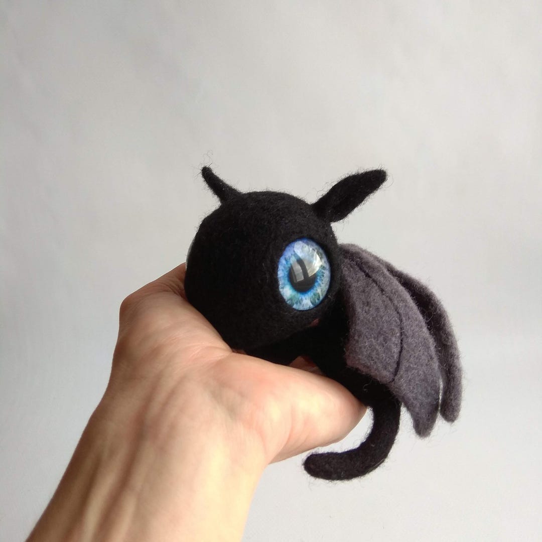Wool Dragon, Needle Felted Fantasy Creature on Wire Frame, Posable Home ...