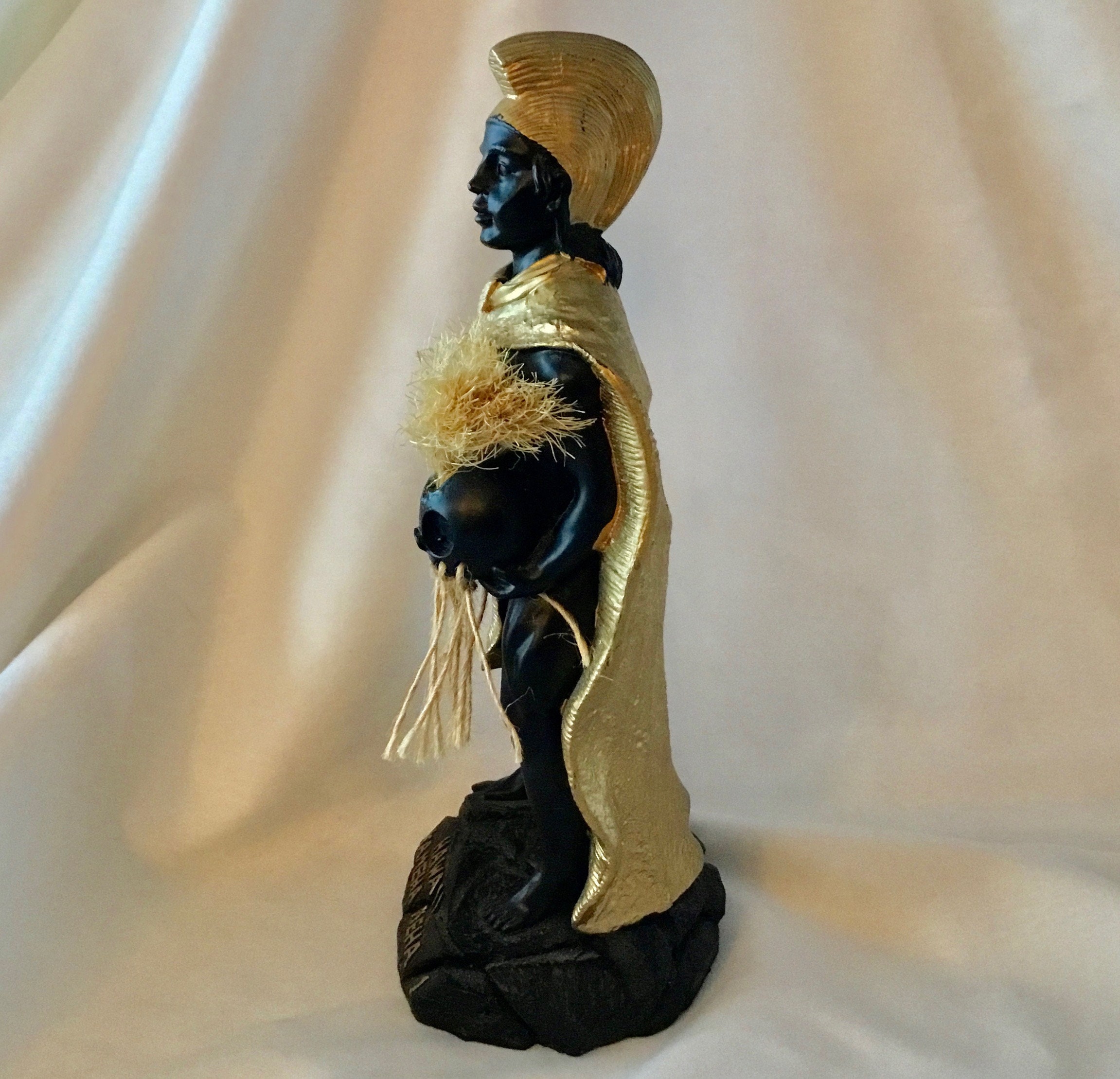 Vintage coco Joe Lava Resin Figurine of King Kamehameha I Made in ...