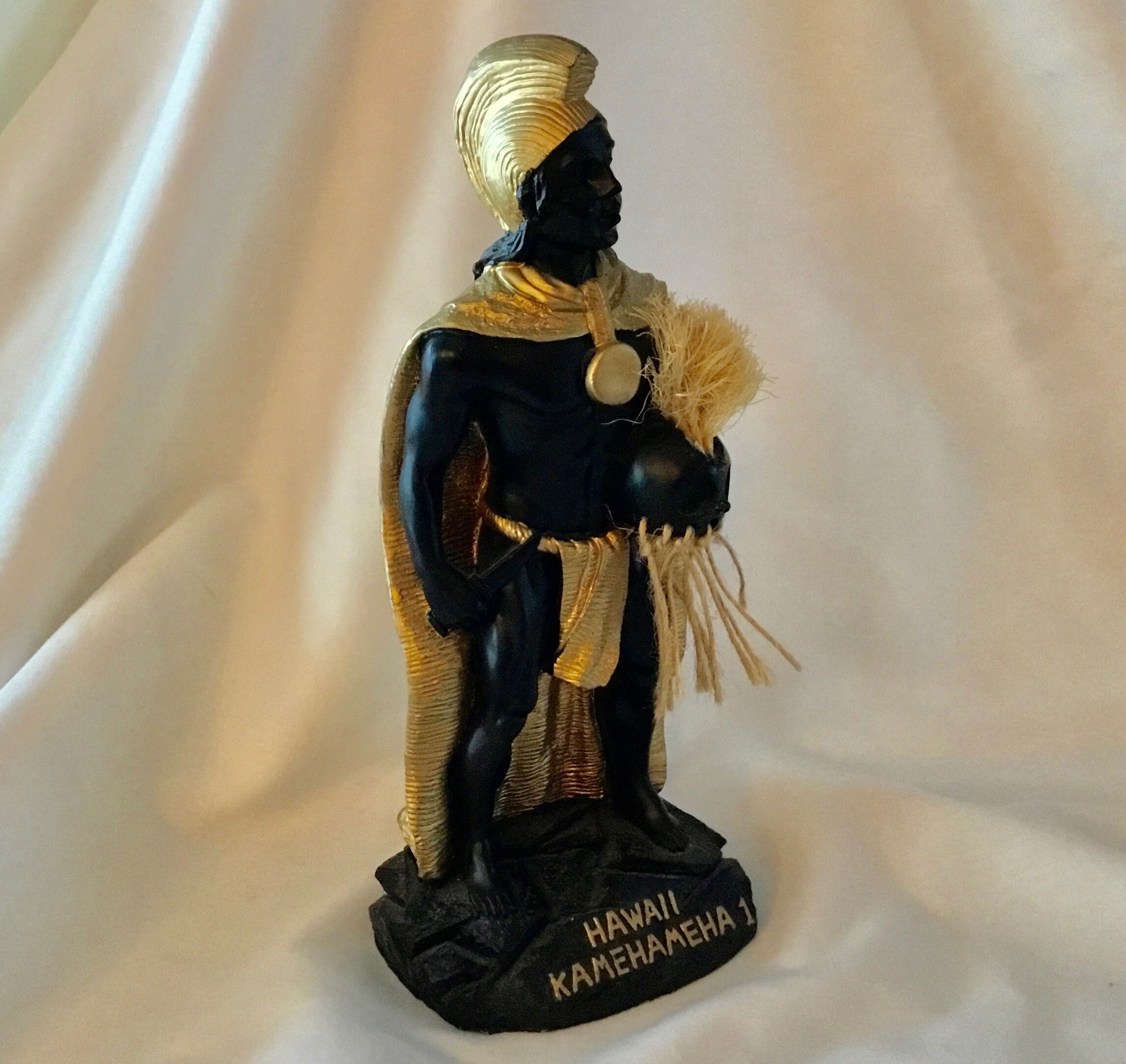 Vintage coco Joe Lava Resin Figurine of King Kamehameha I Made in ...