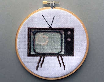 Retro TV Cross Stitch Pattern - Vintage Antique Television Embroidery ...