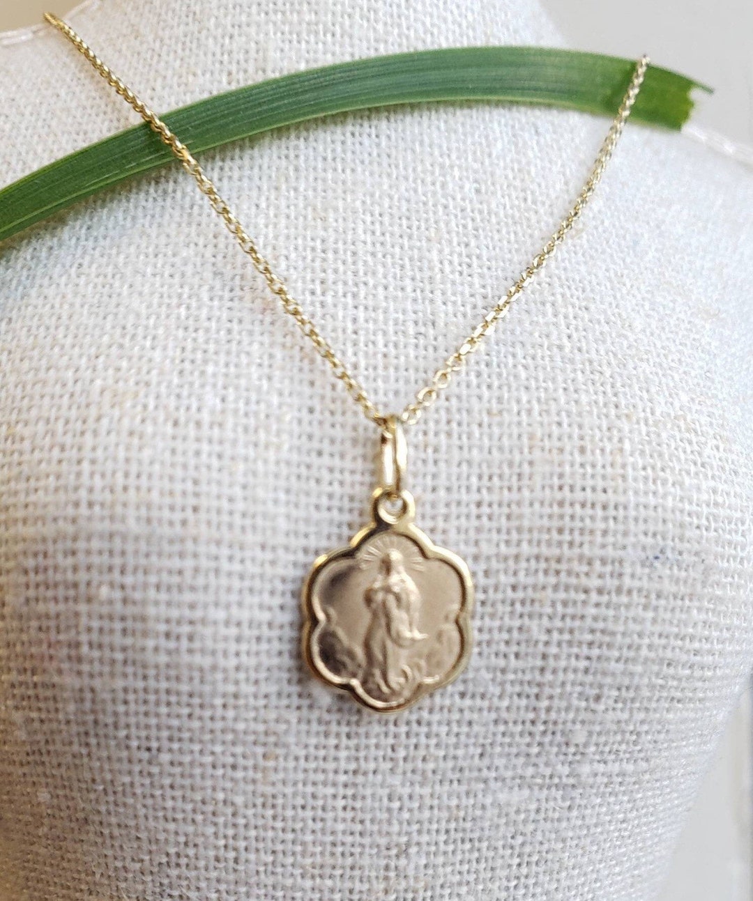 Litter Religiuos Medal and Chain14ktsolid/ 14kt Religious Medals With ...