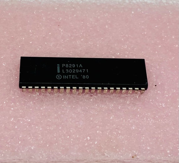 Intel Integrated Circuit Chip