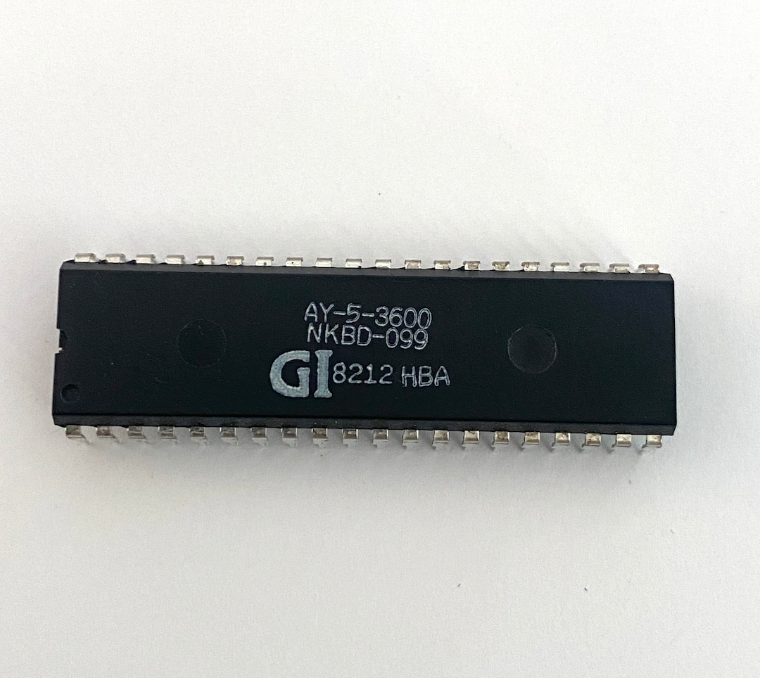 General Instrument AY5-3600 Keyboard Controller Processor 1982 Date ...