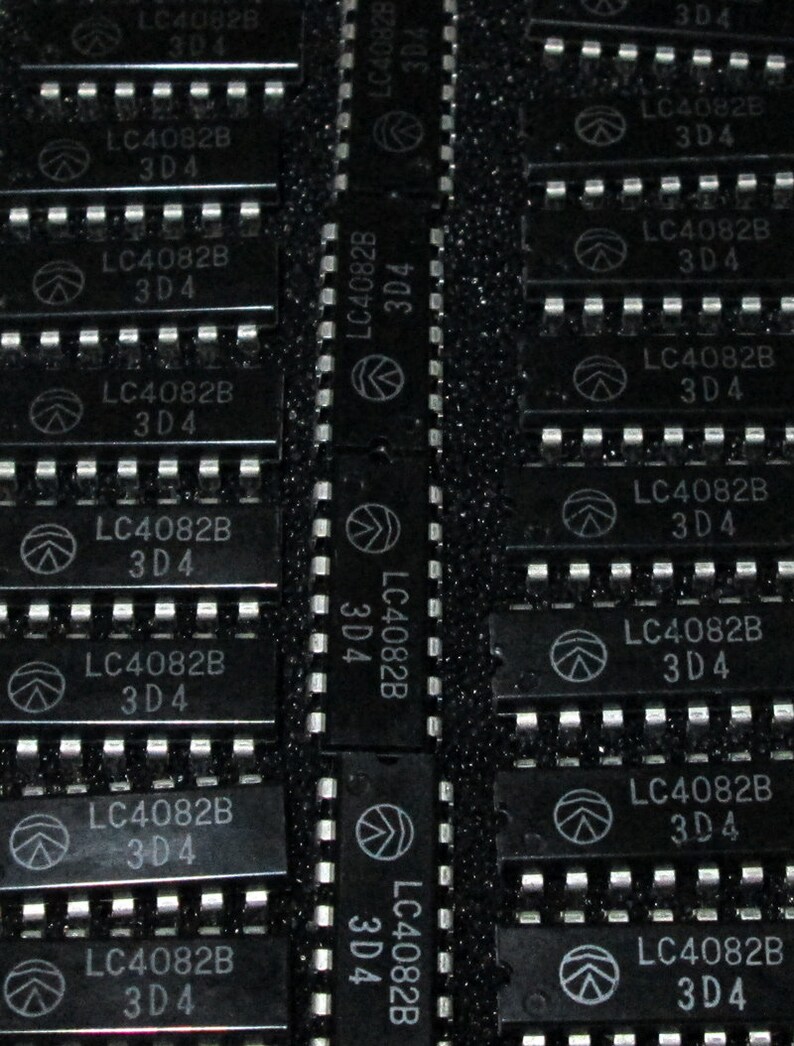 Lot of 23 Pieces Sanyo LC4082B Integrated Circuits Gate 2 Channel 4 Input 14 Pin Dips CD4082BE ...
