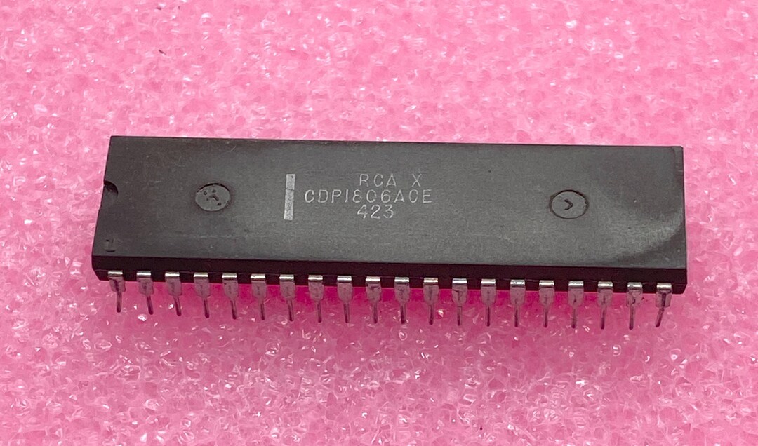 RCA CDP1806ACE 8-bit CPU Microprocessor With On-chip RAM and Counter ...