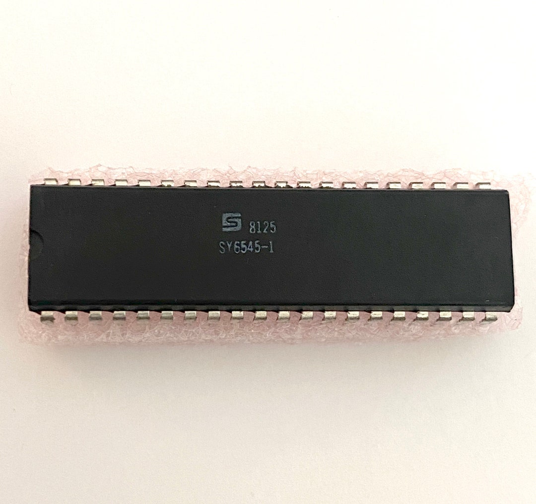 Synertek Sy6545 1 Crt Controller Processor 1981 Date Code Etsy