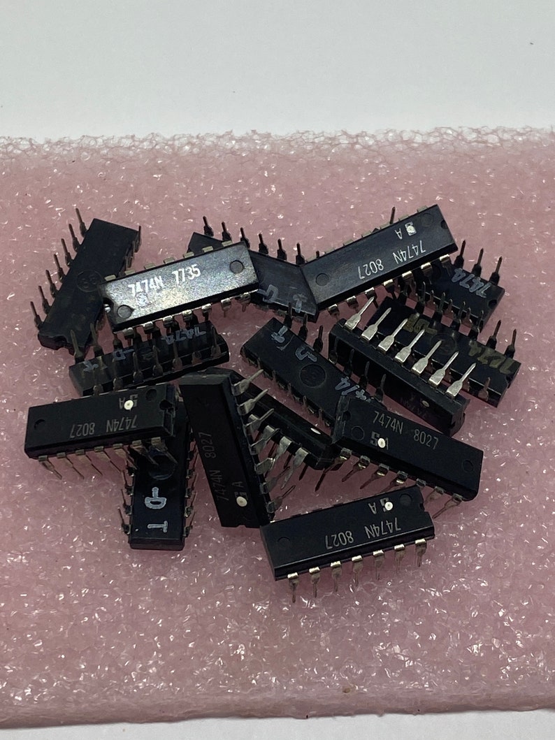 RARE Lot of 15 Signetics 7474N IC Integrated Circuits 1980 Date Code ...