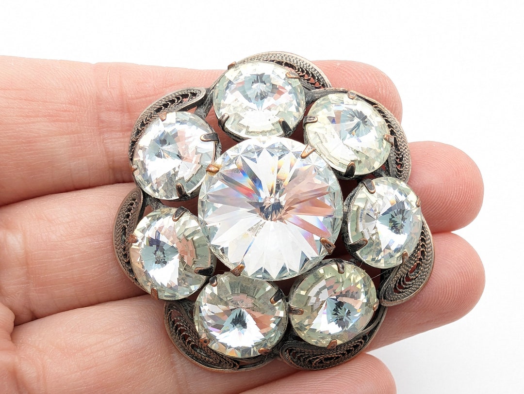 Vintage Rose Cut Glass Crystal Rivoli Rhinestone Floral Circle Brooch ...