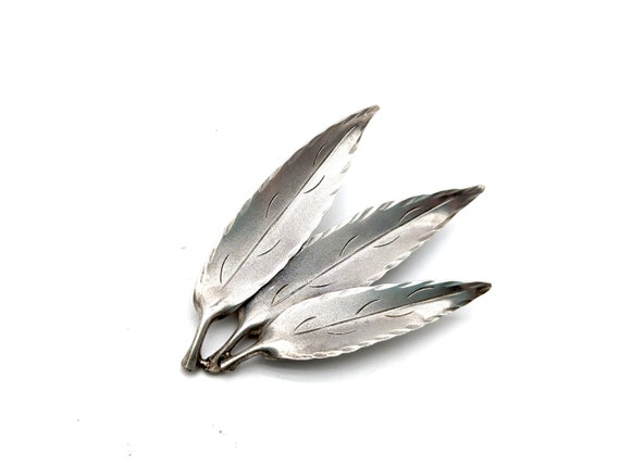 Rare Vintage NYE Sterling Silver Triple Etched Leaf B… - Gem
