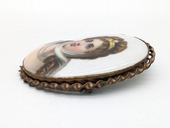 Antique Victorian Hand Painted Porcelain Cameo Brooch… - Gem