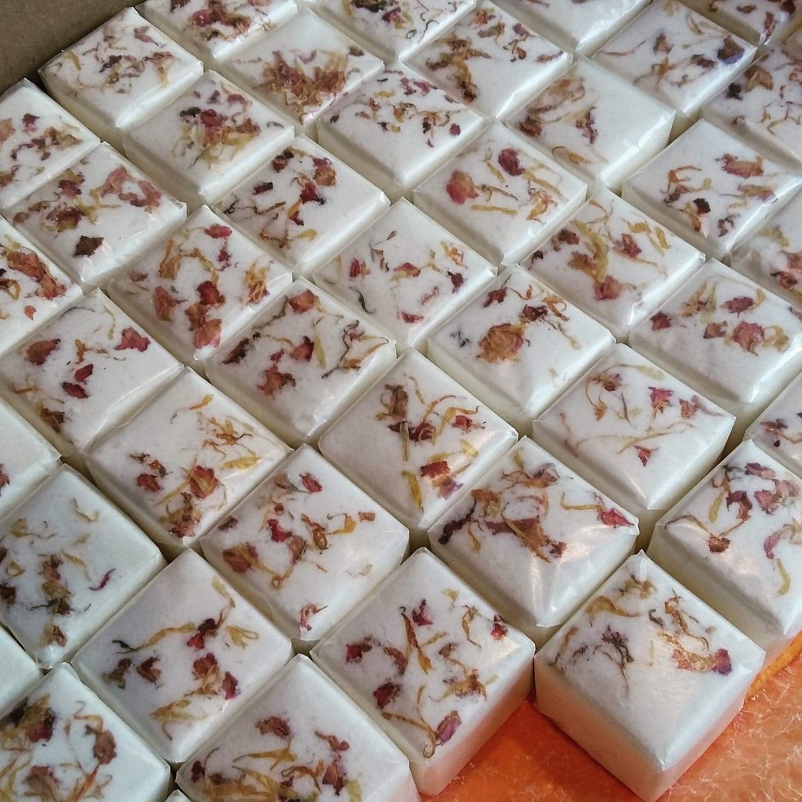 25 Bath Cubes Wedding Favours Baby Shower Bath Bomb Favours | Etsy