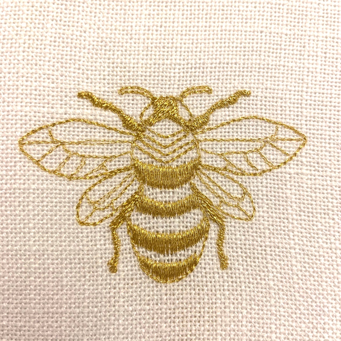 Bee Embroidery 4 Sizes Fits 4 X 4 Hoop INSTANT DOWNLOAD - Etsy