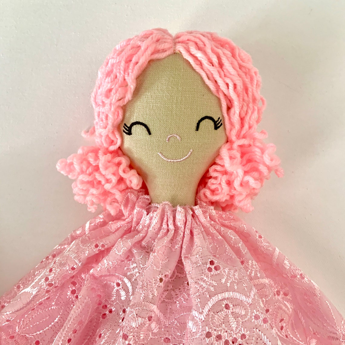 DOLL Face EMBROIDERY DESIGN .Instant download 5 sizes for 4 x | Etsy