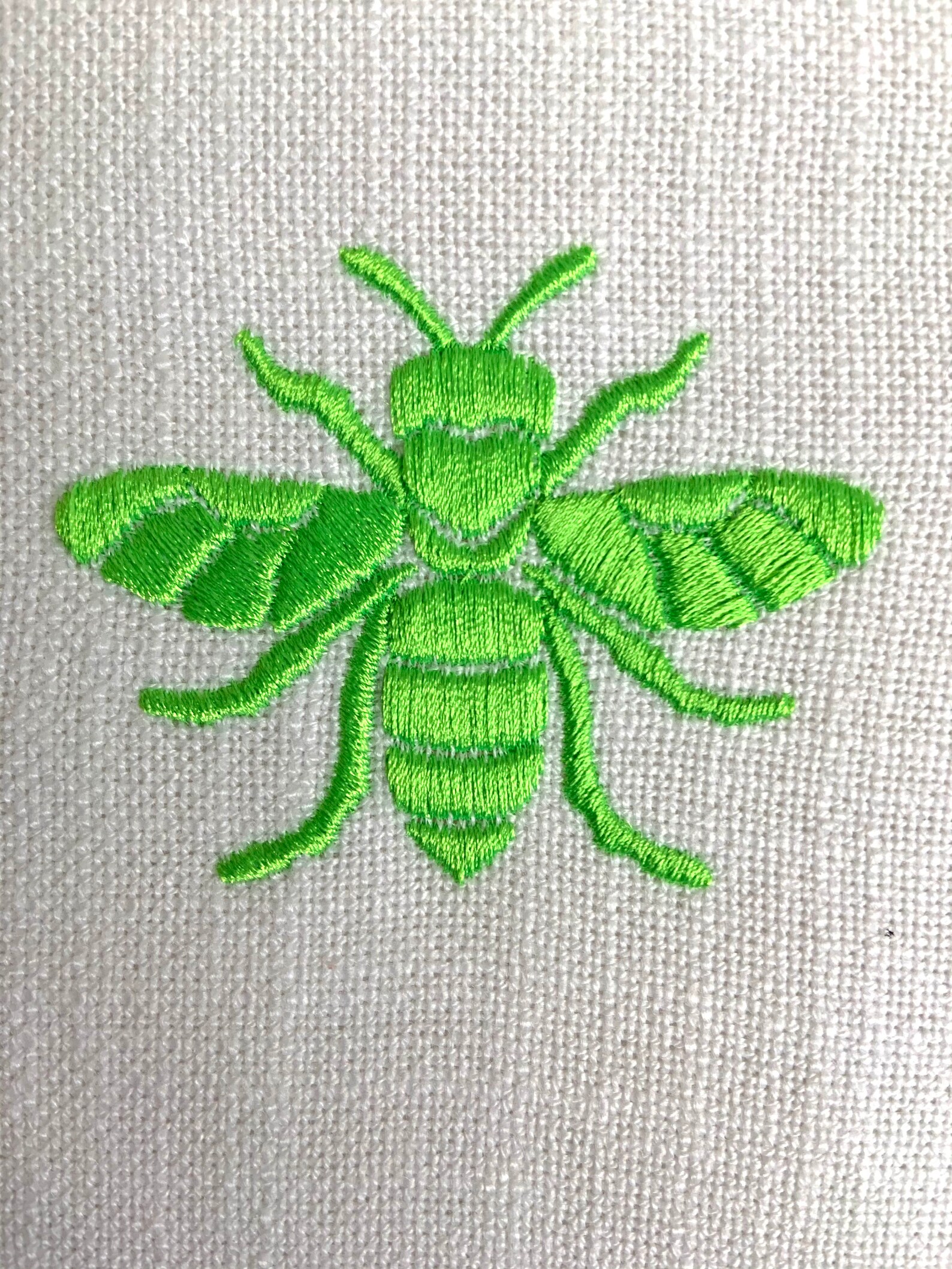 Small Bee Machine Embroidery File INSTANT DOWNLOAD 4 X 4 Hoop - Etsy