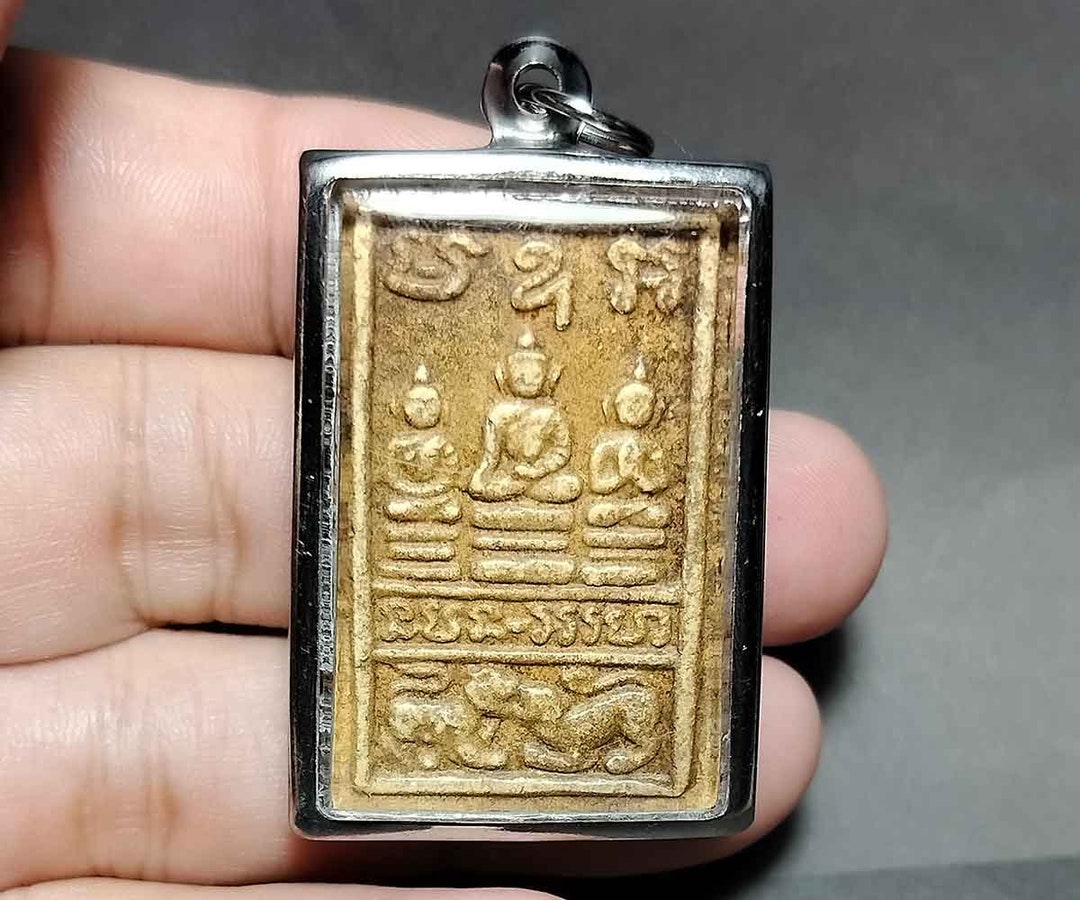 Thai Amulet Pendant, Talisman, Lion Feeds Prey, Buddha Image, Made ...