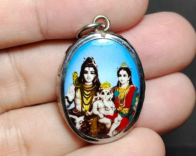Hindu Pendant, Rope Necklace, Lord Shiva, Parvati, Ganesha, Family, God ...