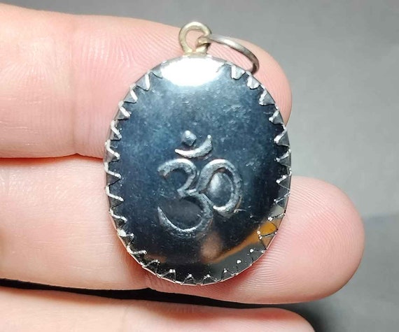 Hindu Pendant, Rope Necklace, Lakshmi, Laxmi, Goddess… - Gem