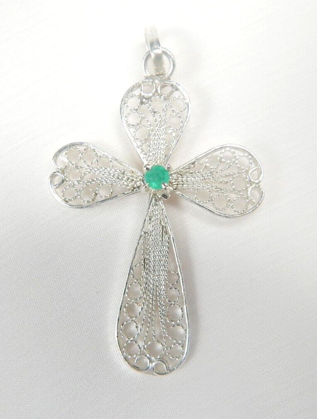 Colombian Round Emerald Cross Pendant 0.12 Cts Set in Sterling Silver ...