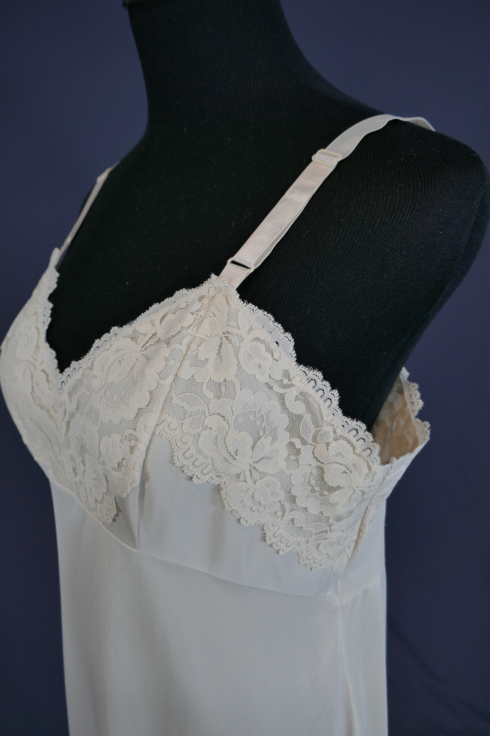 60s 70s Pale Beige Slip Full Dress Slip Pinehurst Lingerie - Etsy