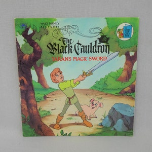 The Black Cauldron: Taran's Magic Sword 1985 Walt Disney Pictures ...