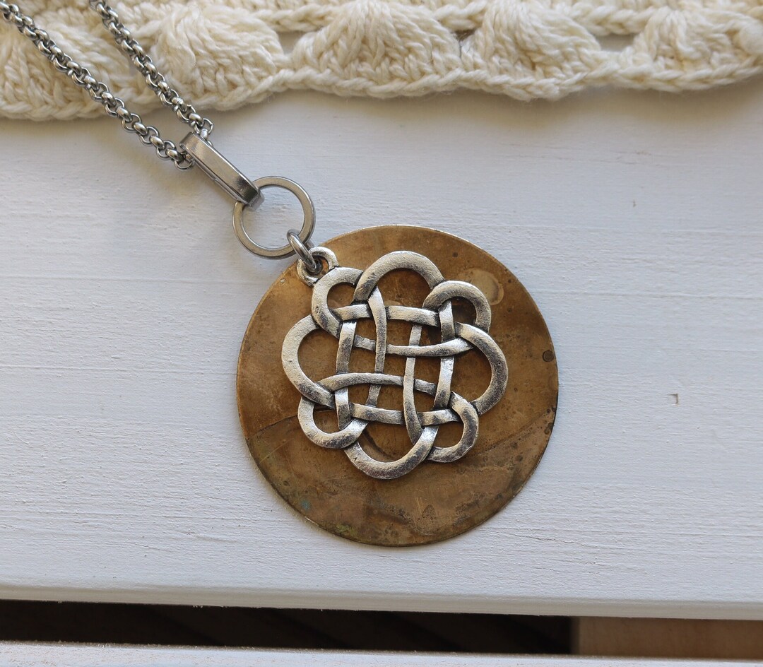 Celtic Knot/disc Pendant - Etsy