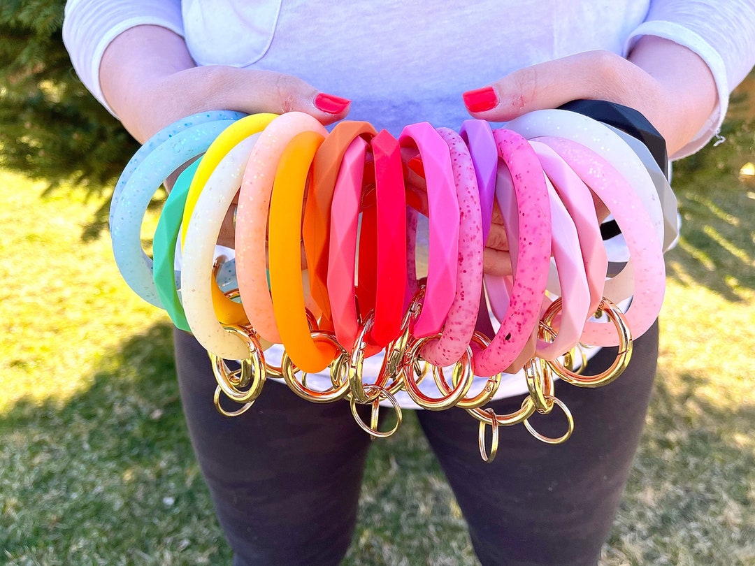 Wristlet Keychain, Keychain Bracelet, Personalized Keychain, Silicon ...