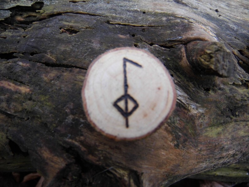 Nordic Healing Health and Peace Rune Set - Etsy UK