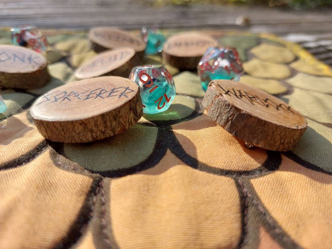 Dungeons and Dragons Class Pin Badges - Etsy