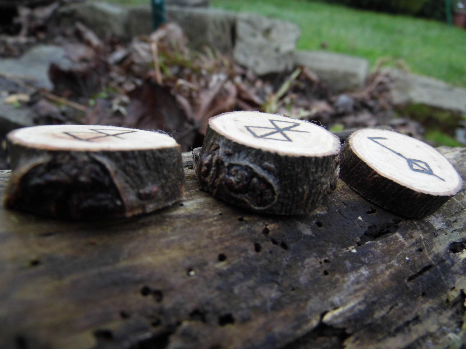 Nordic Healing Health and Peace Rune Set - Etsy