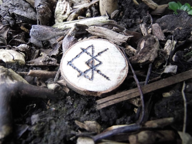 Love rune for a Woman towards a Man | Etsy