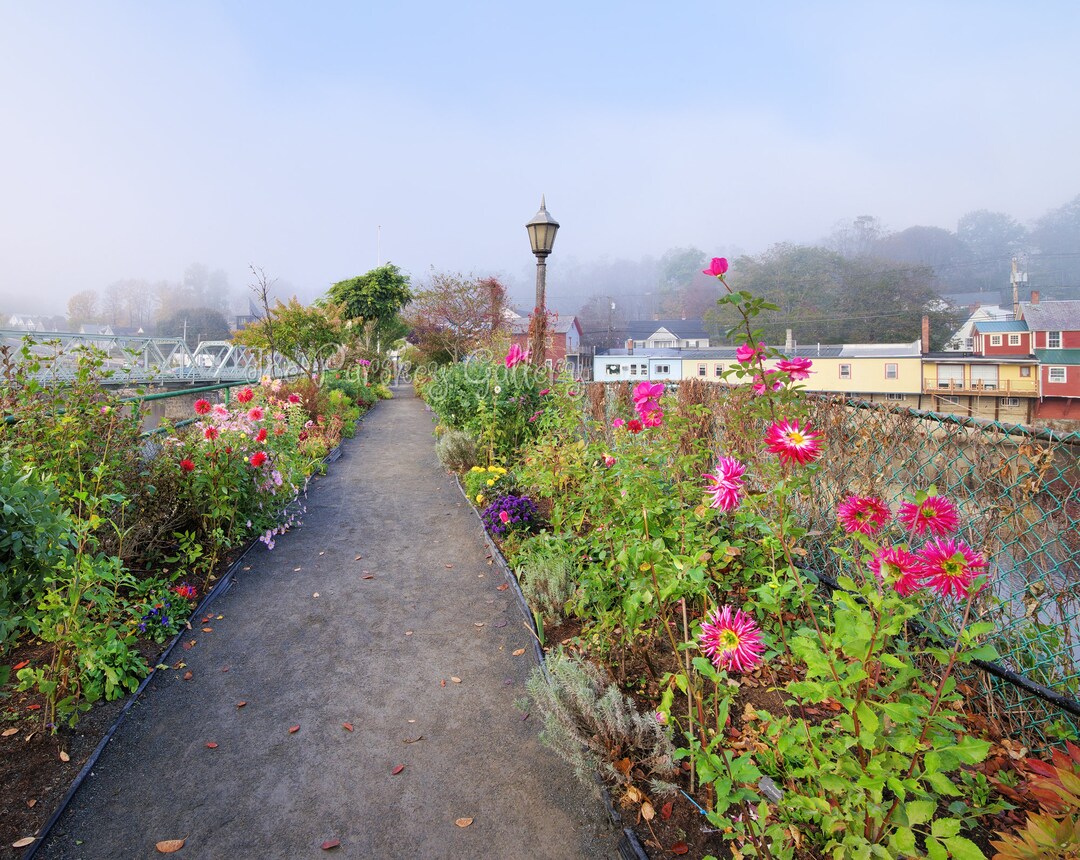 Flower Bridge Beauty, Shelburne Falls, Massachusetts, Berkshires ...