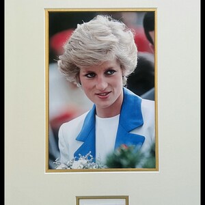 Diana, Princess of Wales Signed Autograph Cut Museum Framed Ready to ...