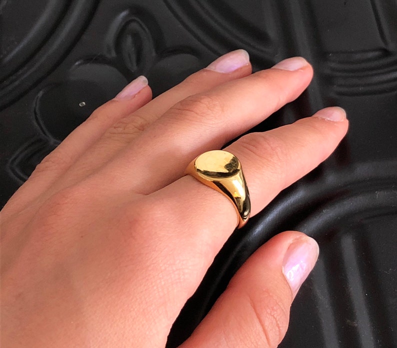Constance Gold Signet Ring Chunky Gold Ring Signet Ring - Etsy