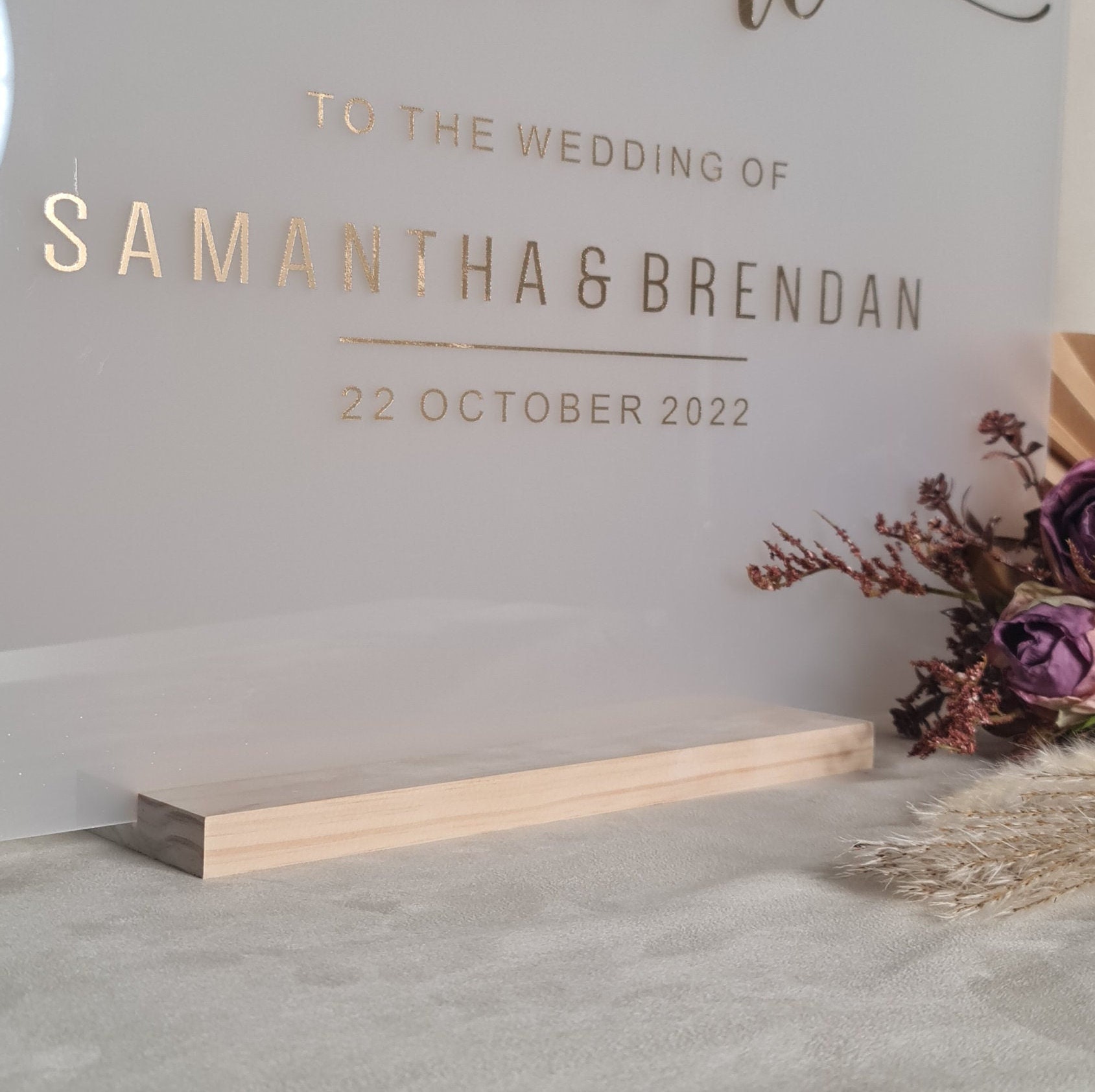 Rustic Wooden Sign Holder, Table Number Stand - Wedding Card Holder ...