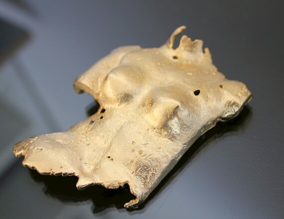 XL Vintage Gold Tone Cast Torso Brooch. Pucci Style. … - Gem