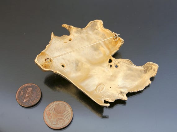 XL Vintage Gold Tone Cast Torso Brooch. Pucci Style. … - Gem