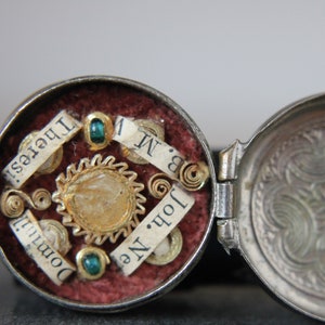 Reliquary Nun's Work Victorian Antique Catholic Relic Locket. - Etsy