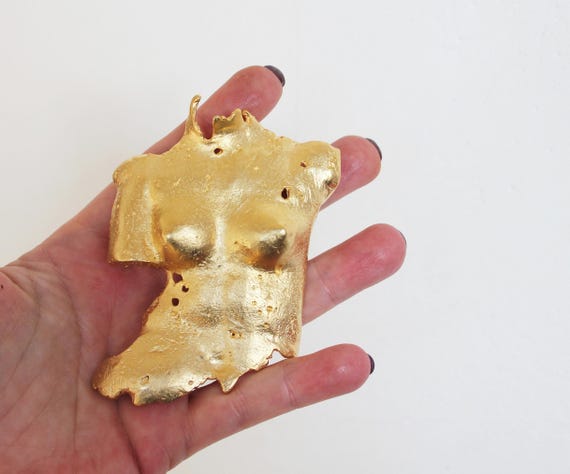 XL Vintage Gold Tone Cast Torso Brooch. Pucci Style. … - Gem