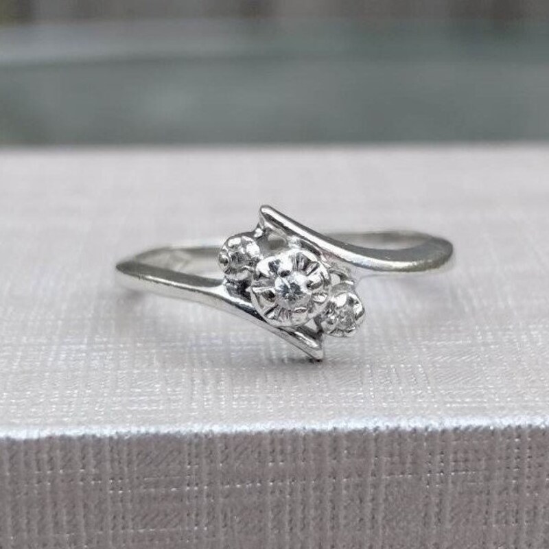 Small Diamond Ring - Etsy