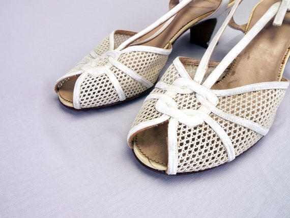 1950s White Buckskin and Net Sandals by Styleez UK 7 - Gem