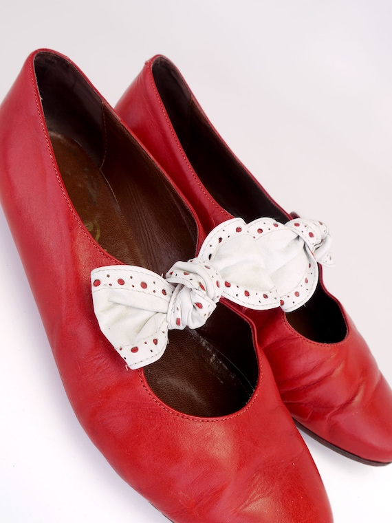 1980s Flat Red Pumps with White Leather Bow by Duo UK… - Gem