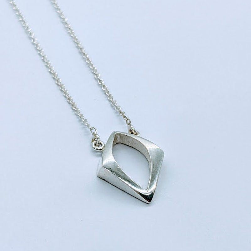Kite Necklace - Etsy