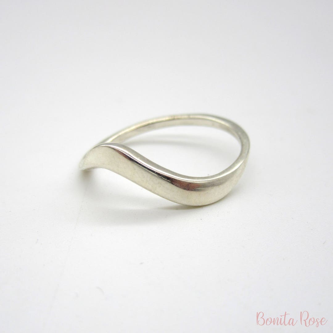 Minimal and Modern Collection, Silver Wave Ring, Wavy Band, Curvy Ring, Curvy Silver Ring, Wave ...