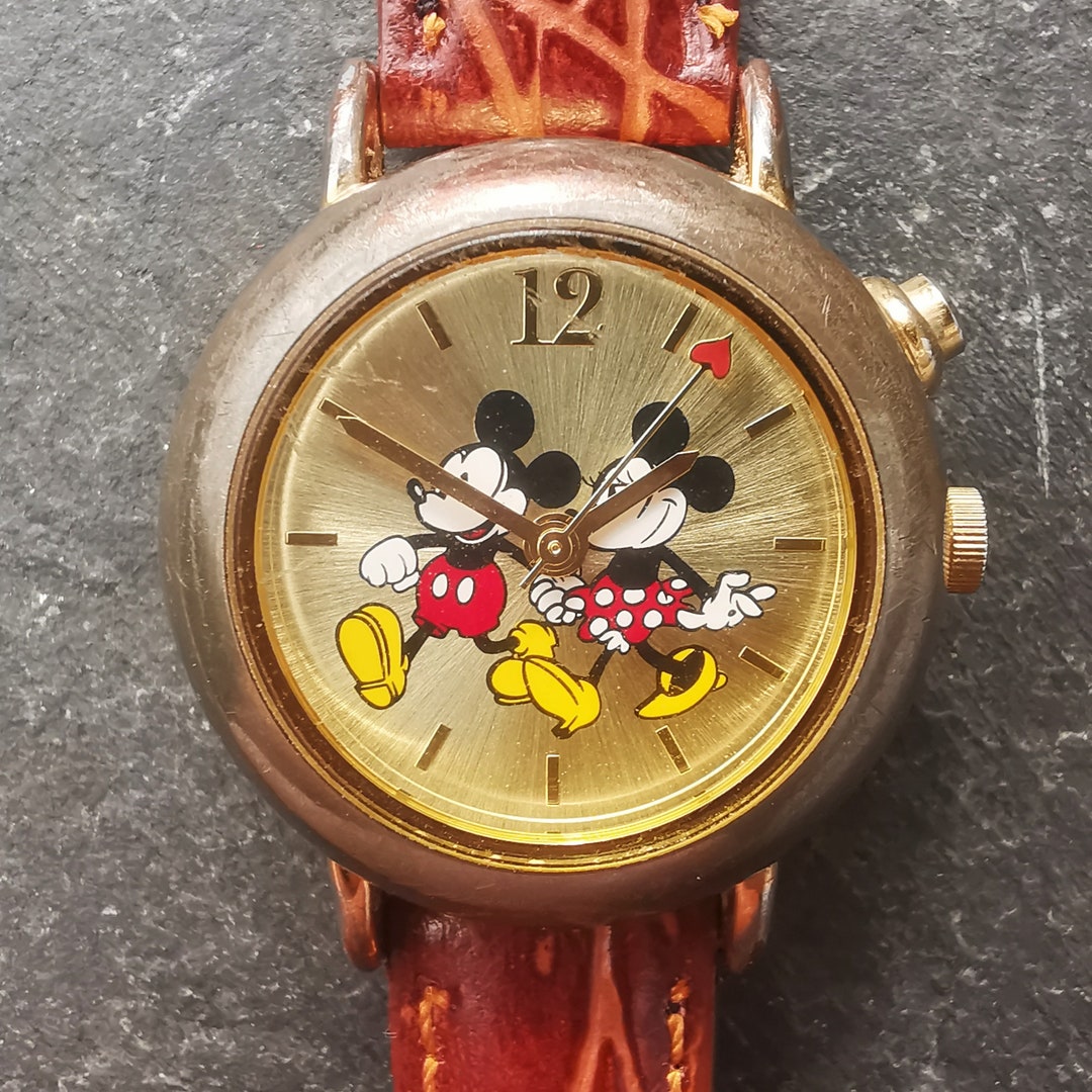Vintage Women's Disney Quartz Watch // Plays Music // With Mini and ...