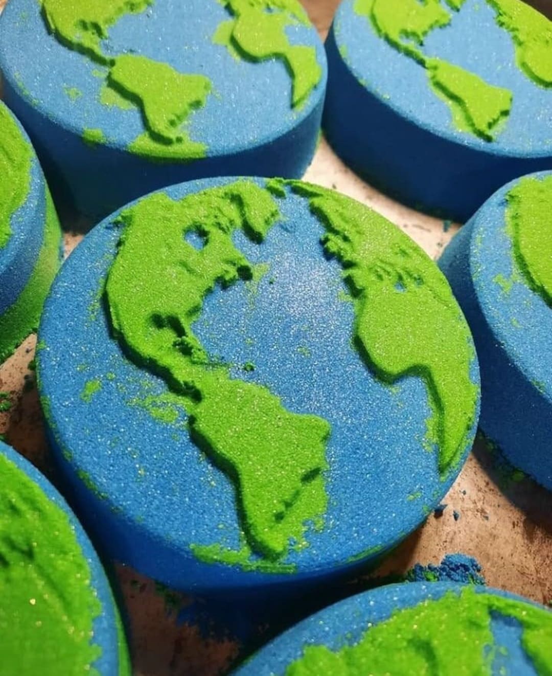 2D Flat Earth Round Plastic Mold, Bath Bomb Mold, Soap Mold, State Mold ...