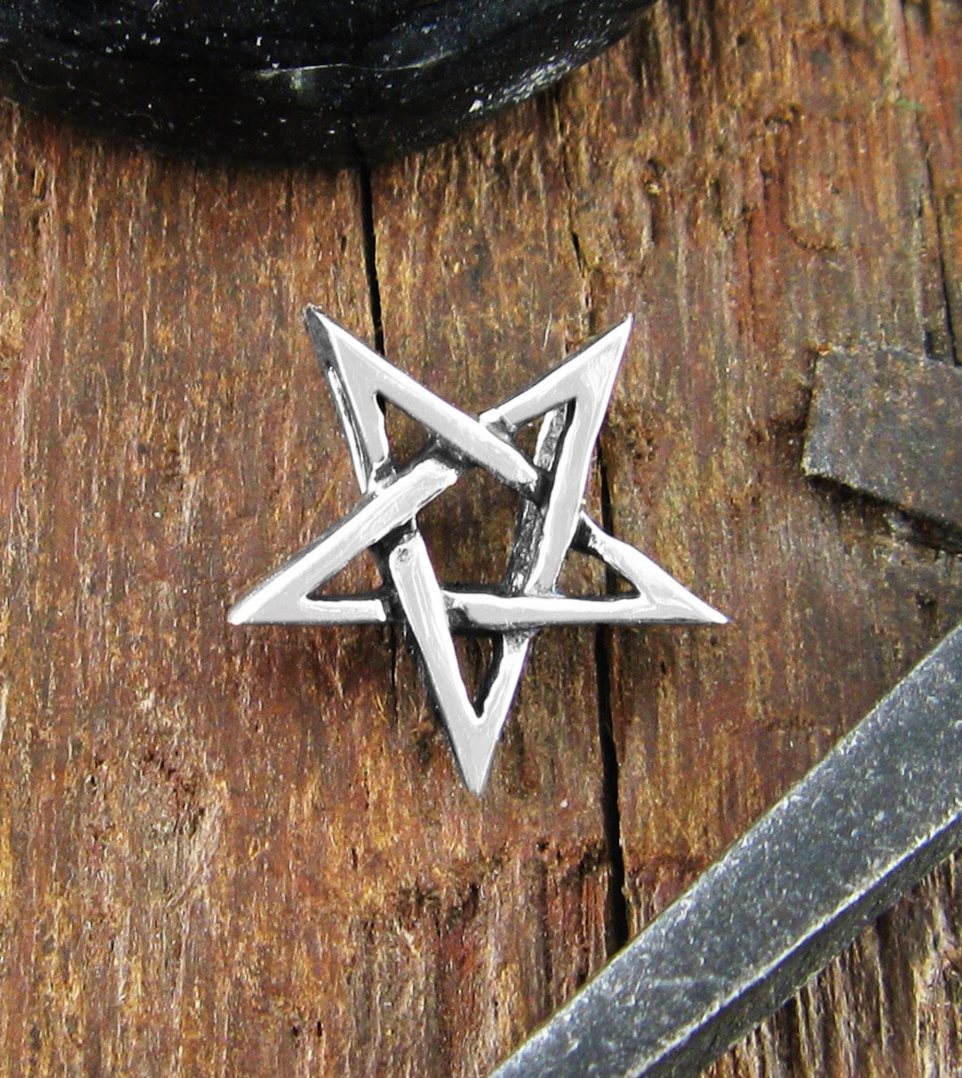 Tiny Second Degree Inverted Pentagram Pendant Necklace Wiccan Wicca ...