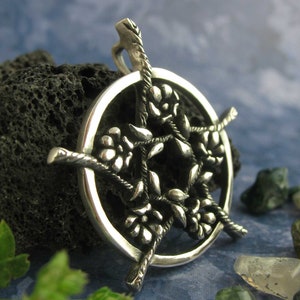 Five Flowers Hidden Pentacle Pentagram Pendant Necklace Antiqued Floral ...